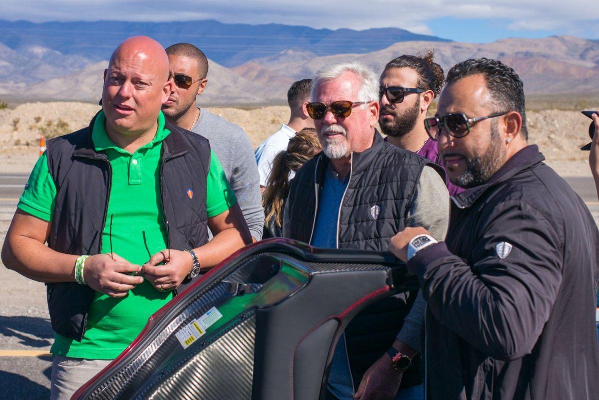 Koenigsegg breaks world speed record for production car at 446.97 km/h ...
