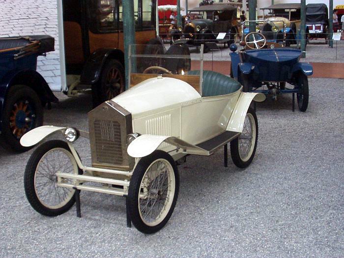 Monet / Monet-Goyon (France) - AllCarIndex