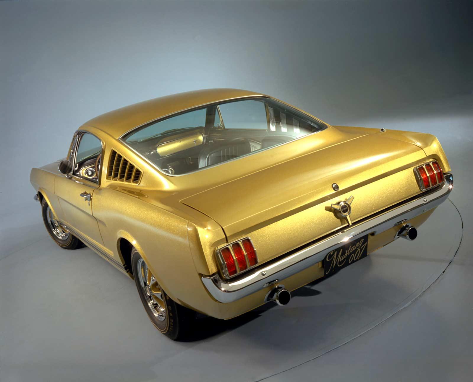 Ford Mustang 007 Concept (1965) - AllCarIndex
